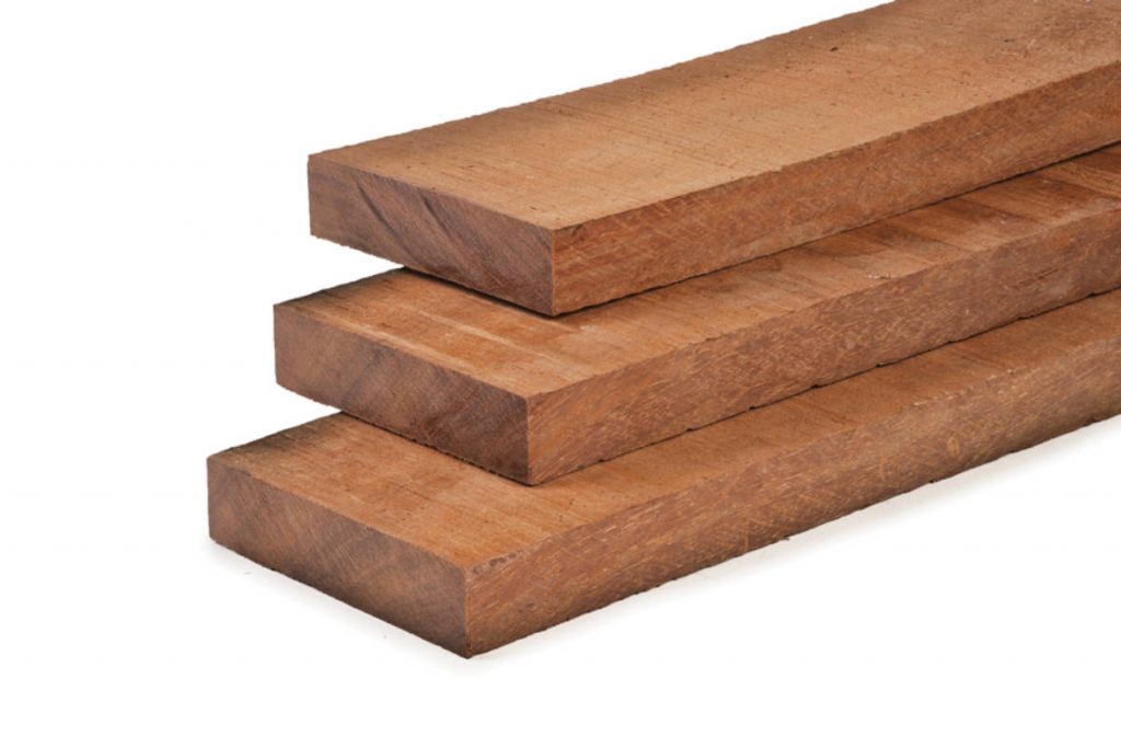 Hardhouten planken - Houthandel en boomzagerij Drent